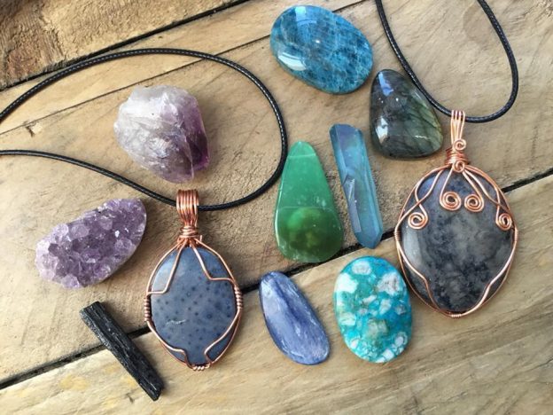 Beginners Wire Wrap - Mondazzi Book, Bead & Crystal